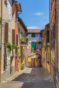 Cosa vedere a Dozza in una giornata: tappe imperdibili nel borgo dei ...